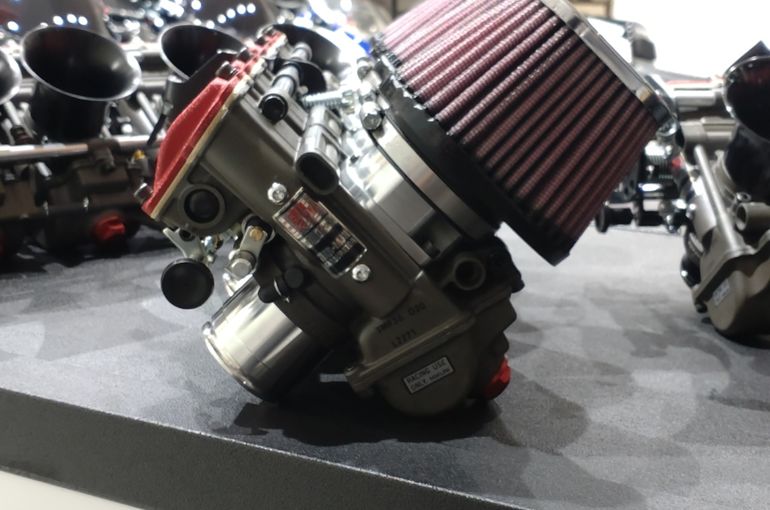 GS1200SS ヨシムラTMR-MJNを考える!