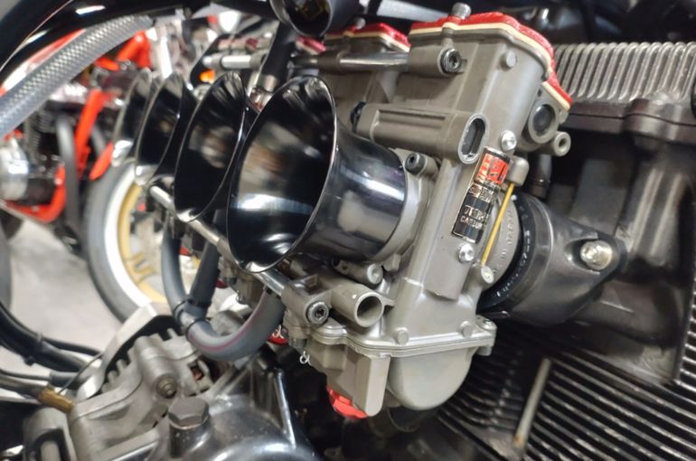 GS1200SS TMR-MJNとGSX-R1100オイルクーラー装着!①